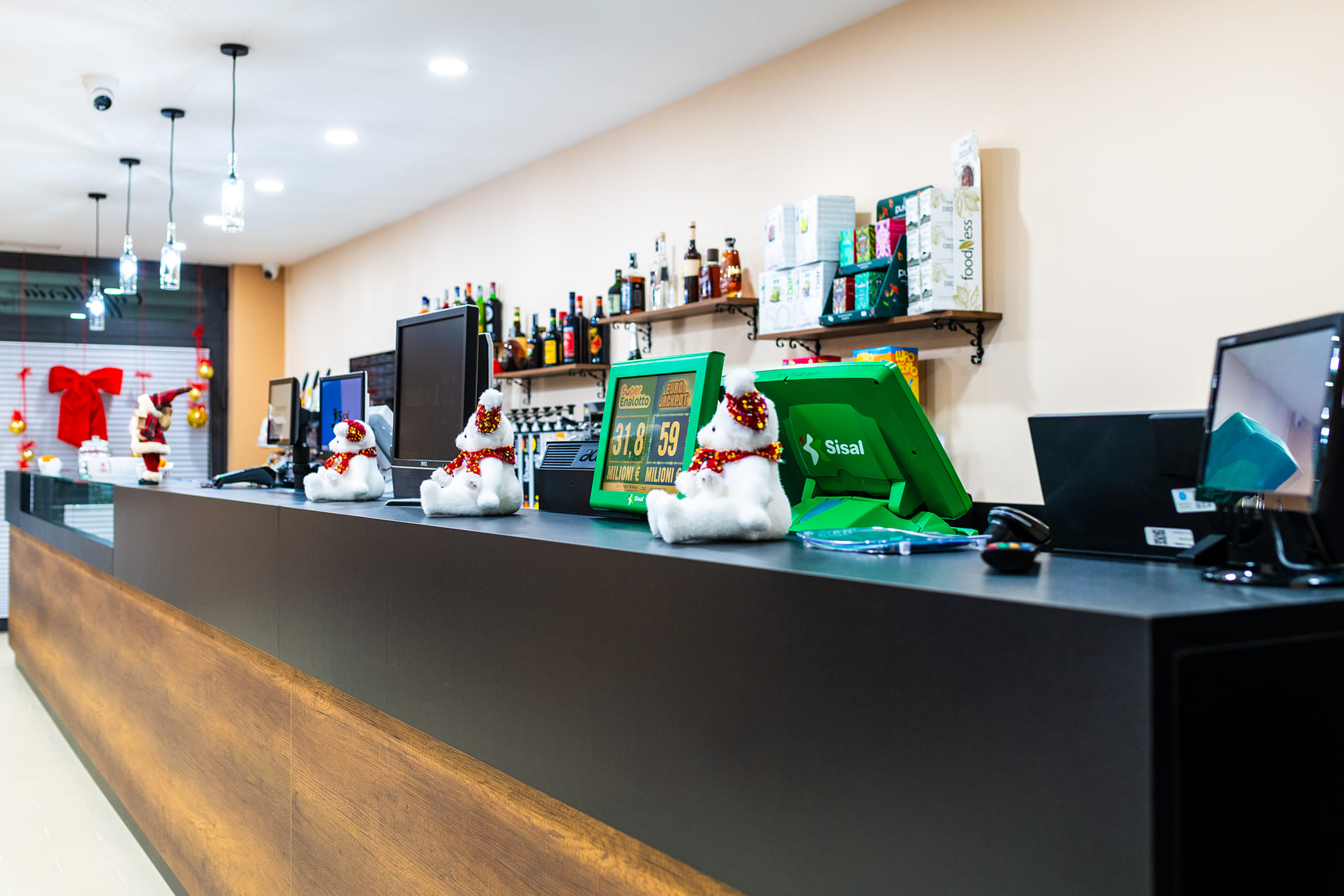 Realizzazioni - Agape Arredo Bar - Banconi Moderni e Arredamento Ristorante